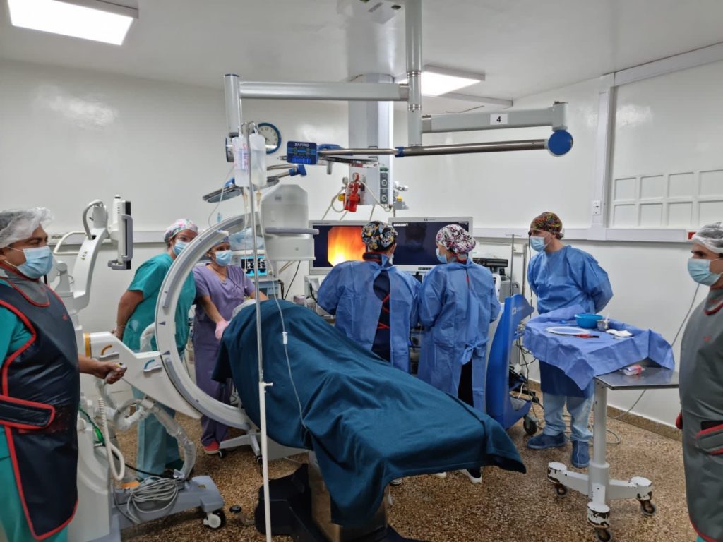 La Clínica Viedma realiza la primera coledocoscopía endoscópica en el ...